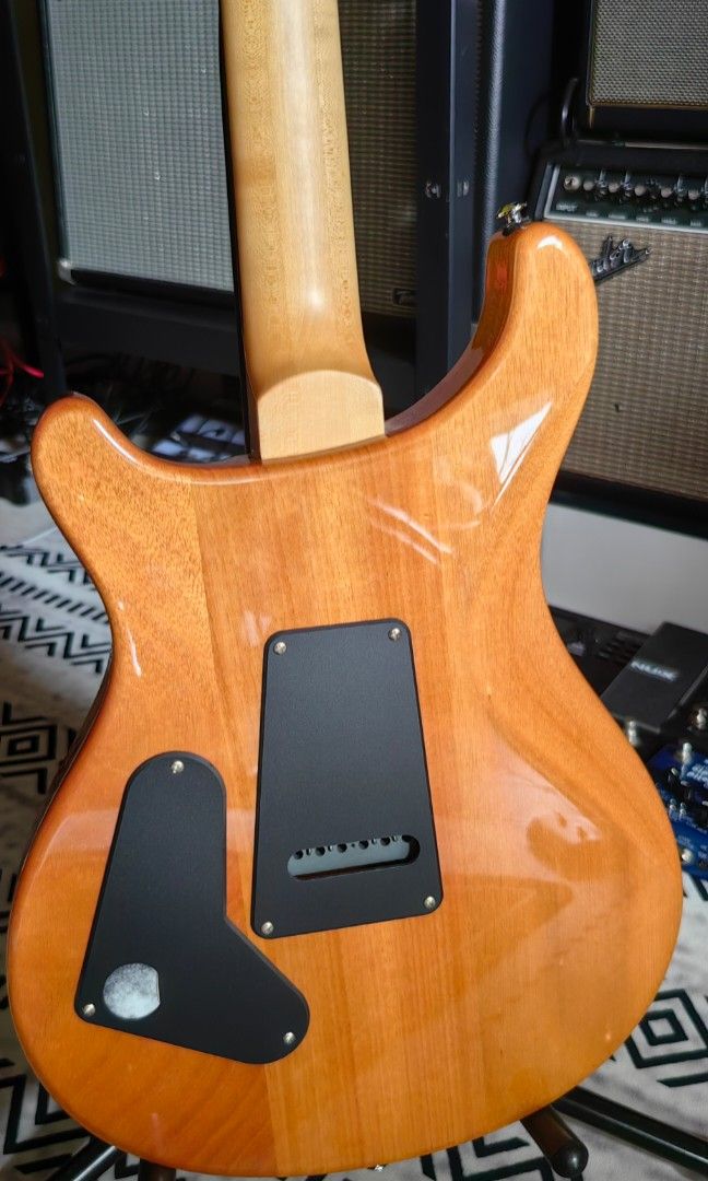 PRS SE Custom 24. Japanese import, Hobbies & Toys, Music & Media ...