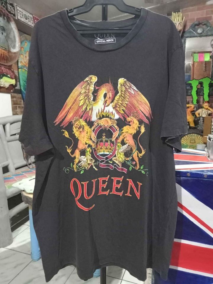 Authentic Queen Merch Band Shirt Murang Shirts, Men's Fashion, Tops ...