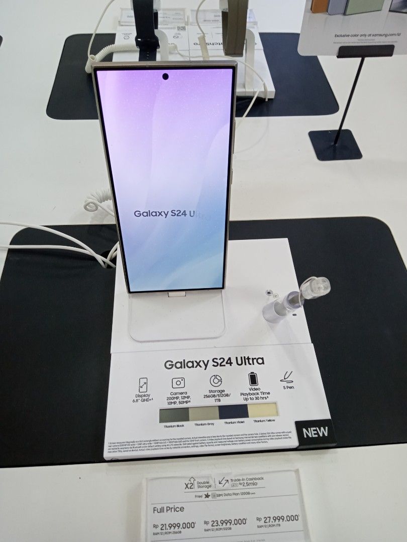 Samsung galaxy S24 ultra, Telepon Seluler & Tablet, Ponsel Android ...