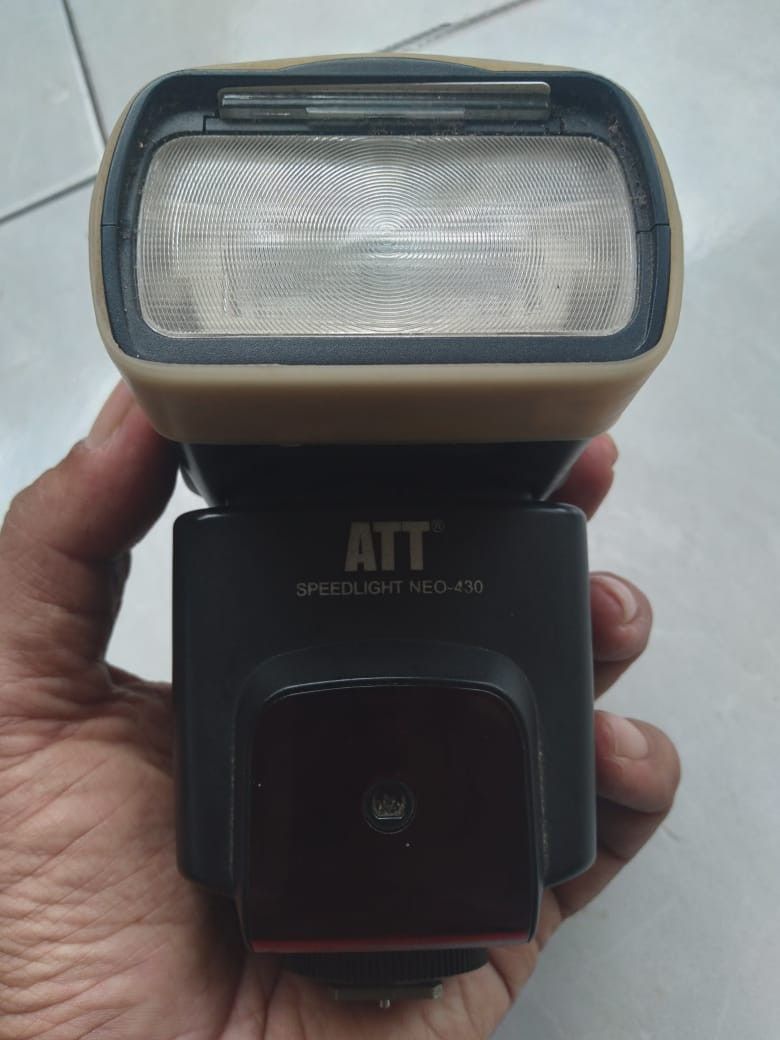 speedlight, Fotografi di Carousell