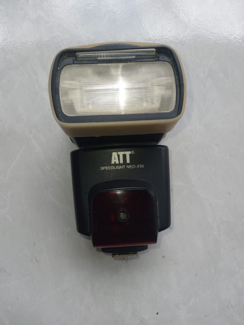 speedlight, Fotografi di Carousell