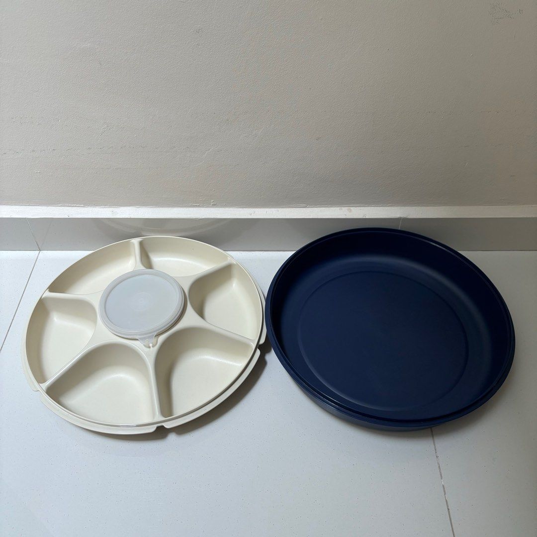 Tupperware Serving Center Set, Furniture & Home Living, Kitchenware ...