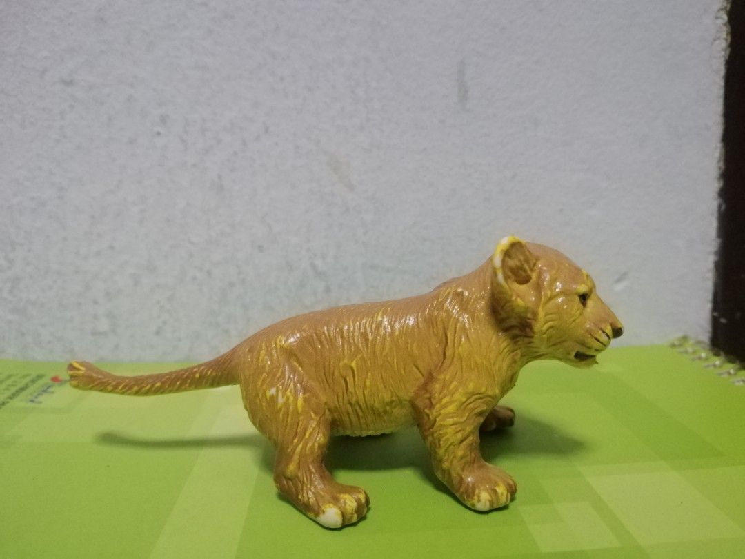 Vintage Plastic Lion Cub, Hobbies & Toys, Toys & Games on Carousell