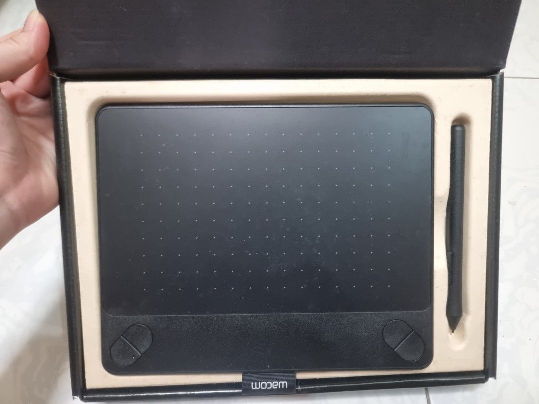 Wacom XP pen display tablet, Mobile Phones & Gadgets, Tablets, Others ...