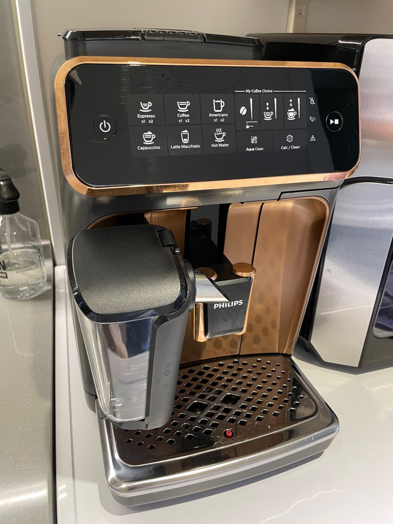 【9成新】PHILIPS 飛利浦全自動義式咖啡機 香檳金(EP3246), 電視及其他電器 , 廚房用品, 咖啡機及咖啡壺在旋轉拍賣