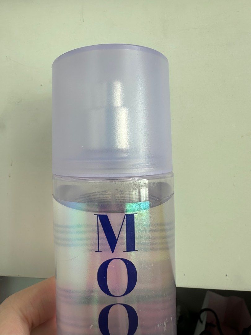 Arianna Grande moonlight body mist, Beauty & Personal Care, Fragrance ...