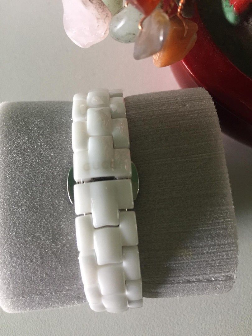 AUTHENTIC GUCCI CERAMIC WATCH, Luxury, Watches on Carousell