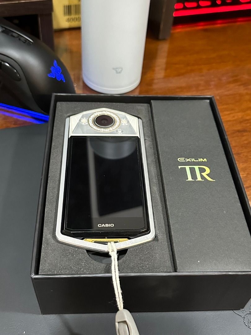 CASIO EX TR-80, 相機攝影, 相機在旋轉拍賣