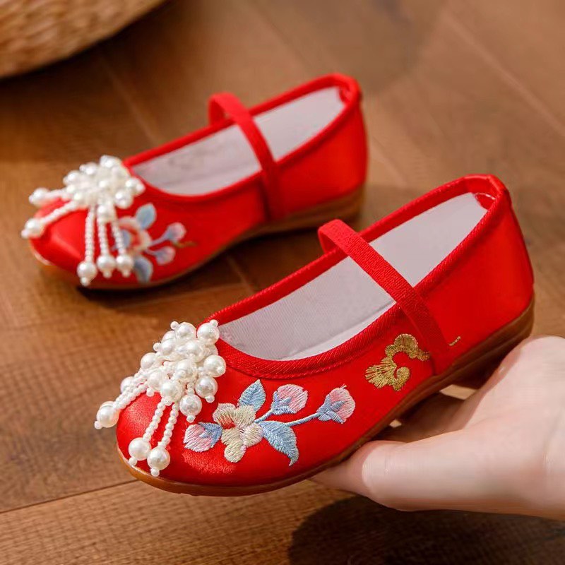 Chinese New Year shoe (suitable for cheongsam style), Babies & Kids ...