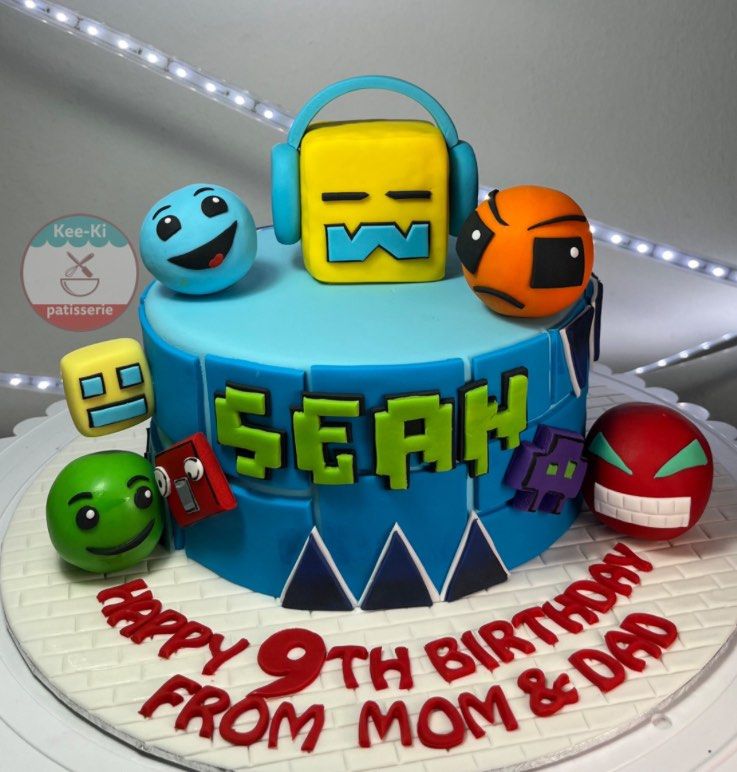 Customised cake with fondant (Geometry Dash Game), Food & Drinks ...