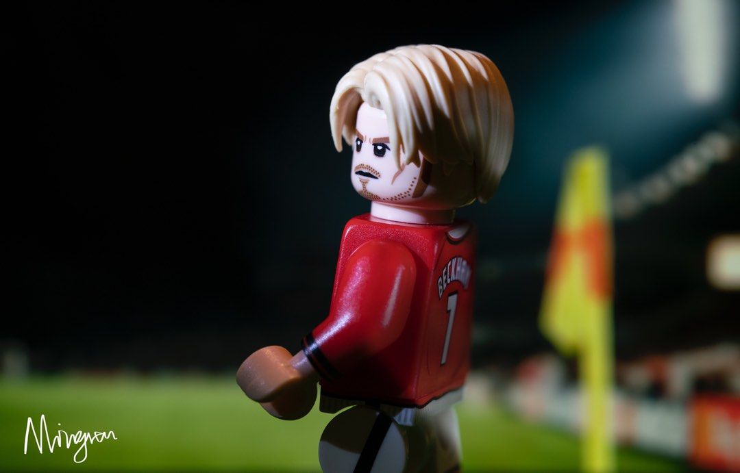 David Beckham 1999 season minifigure (Lego compatible), Hobbies & Toys ...