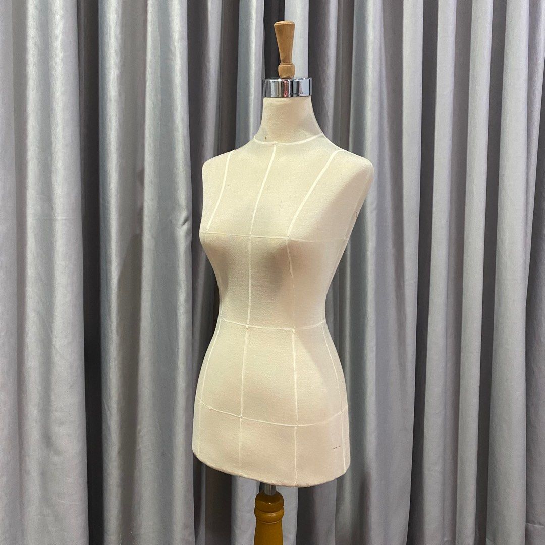 Manekin Busa Premium, Desain & Kerajinan Tangan, Alat & Bahan Kerajinan ...