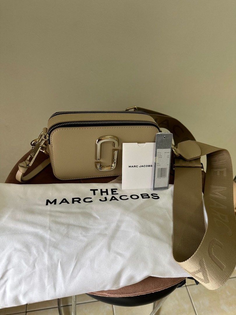 Marc Jacob Snapshot Camera, Fesyen Wanita, Tas & Dompet di Carousell