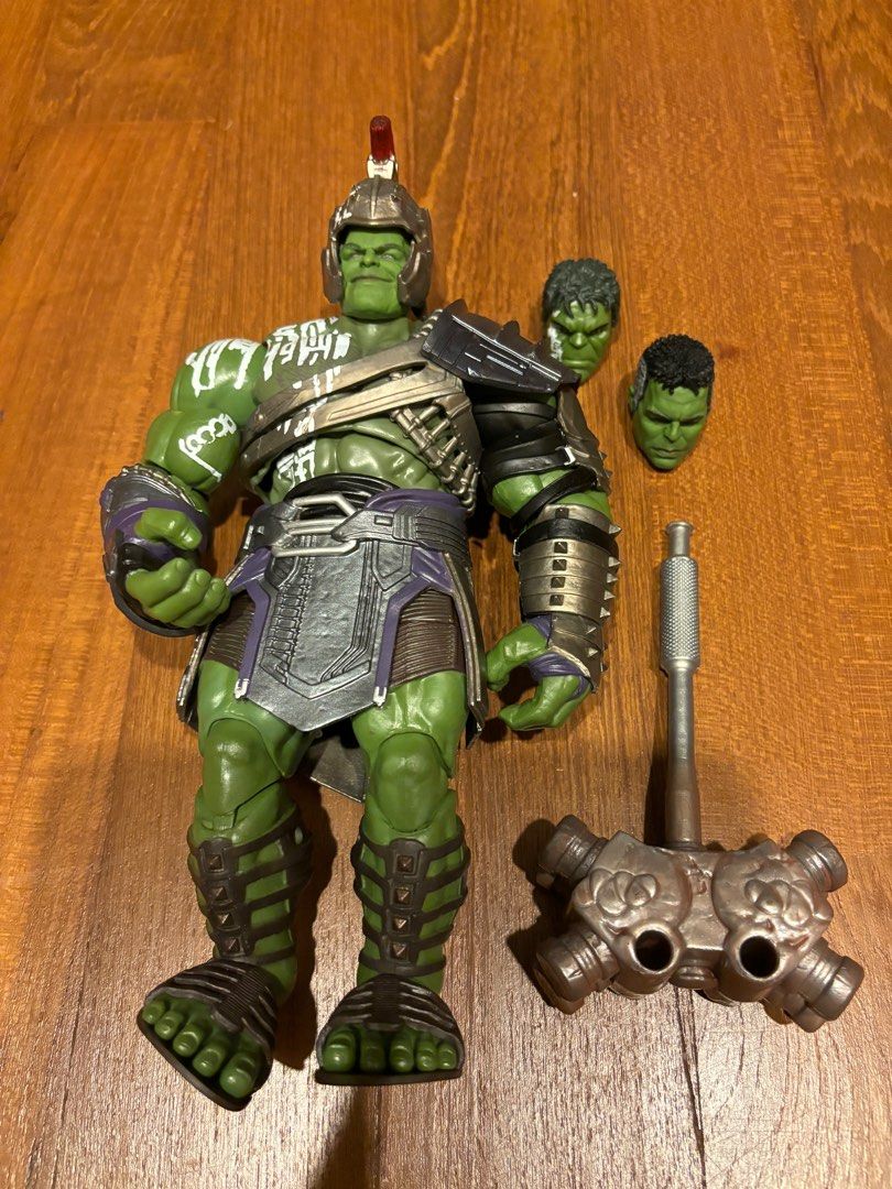Marvel Legends Gladiator Hulk with 2 Professor Hulk BAF heads, Hobbies ...