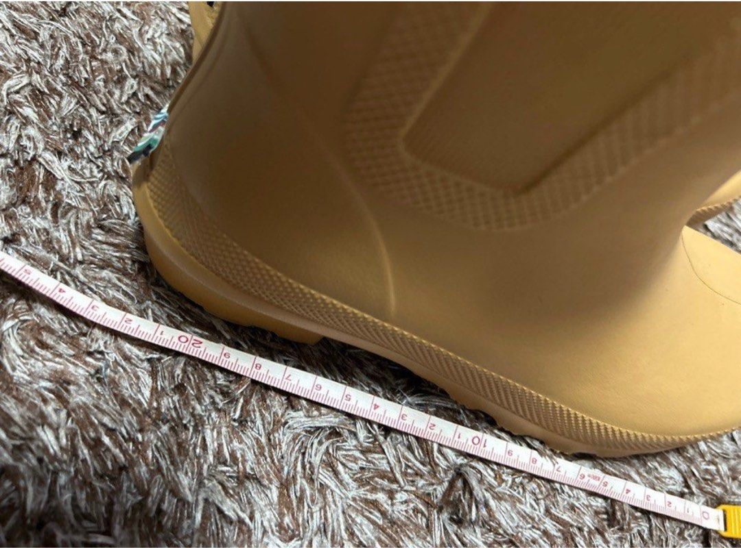 Milk Rubber Boots, Women's Fashion, Footwear, Boots on Carousell