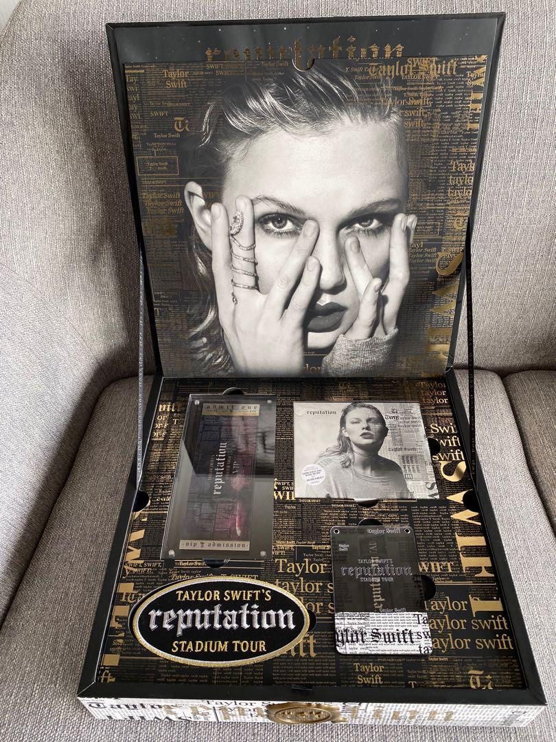 Old taylor swift reputation 2017 stadium tour vip box, 興趣及遊戲, 收藏品及紀念品 ...
