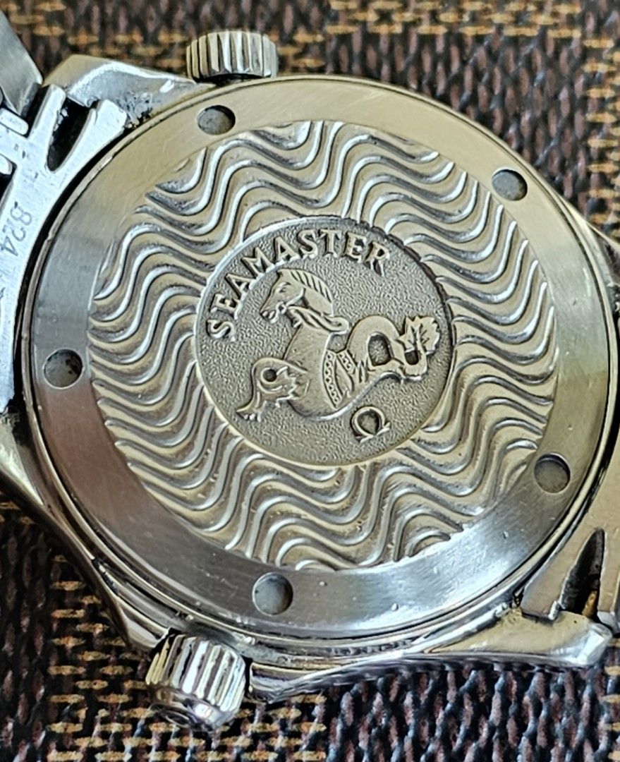 Omega Seamaster Diver 300M, Men's Fashion, Watches & Accessories ...