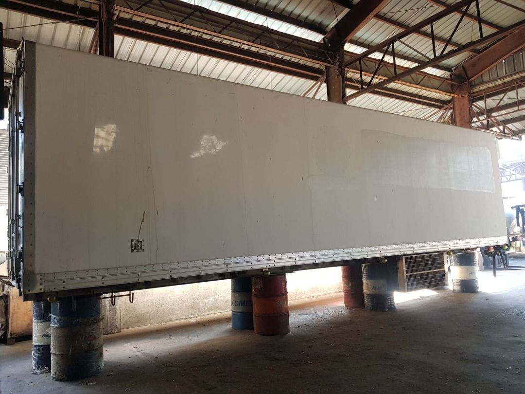 Refrigerated van 32ft japan surplus, Special Vehicles, Heavy Vehicles ...