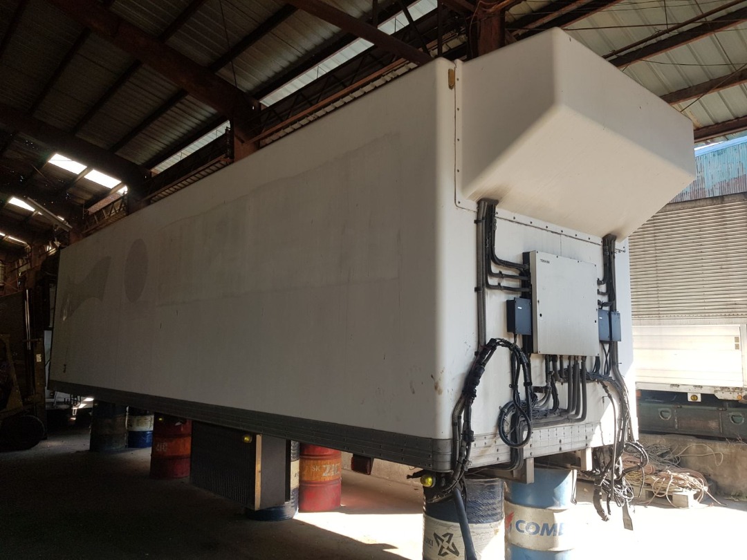 Refrigerated van 32ft japan surplus, Special Vehicles, Heavy Vehicles ...