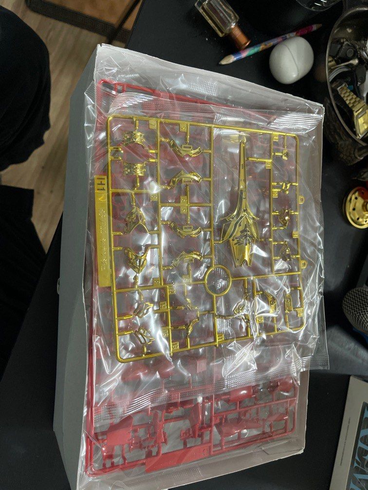 Sinanju Neo Zein mobile figure, Hobbies & Toys, Toys & Games on Carousell