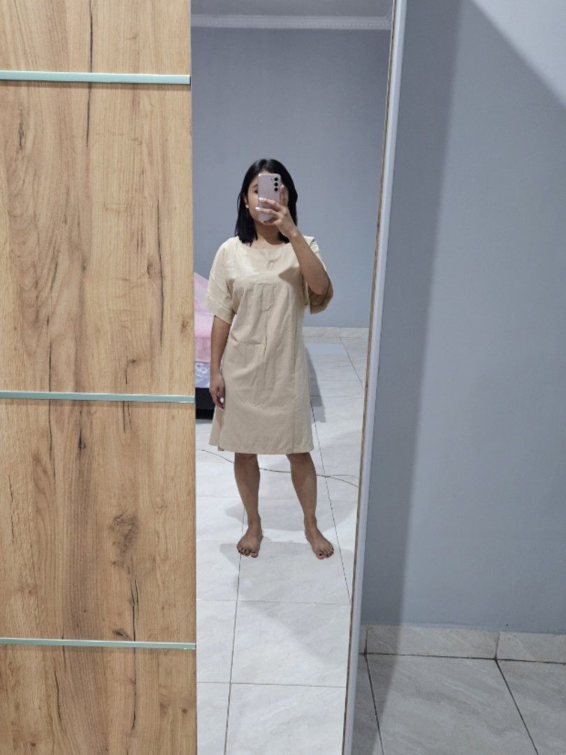 This is April dress, Fesyen Wanita, Pakaian Wanita, Gaun & Rok di Carousell