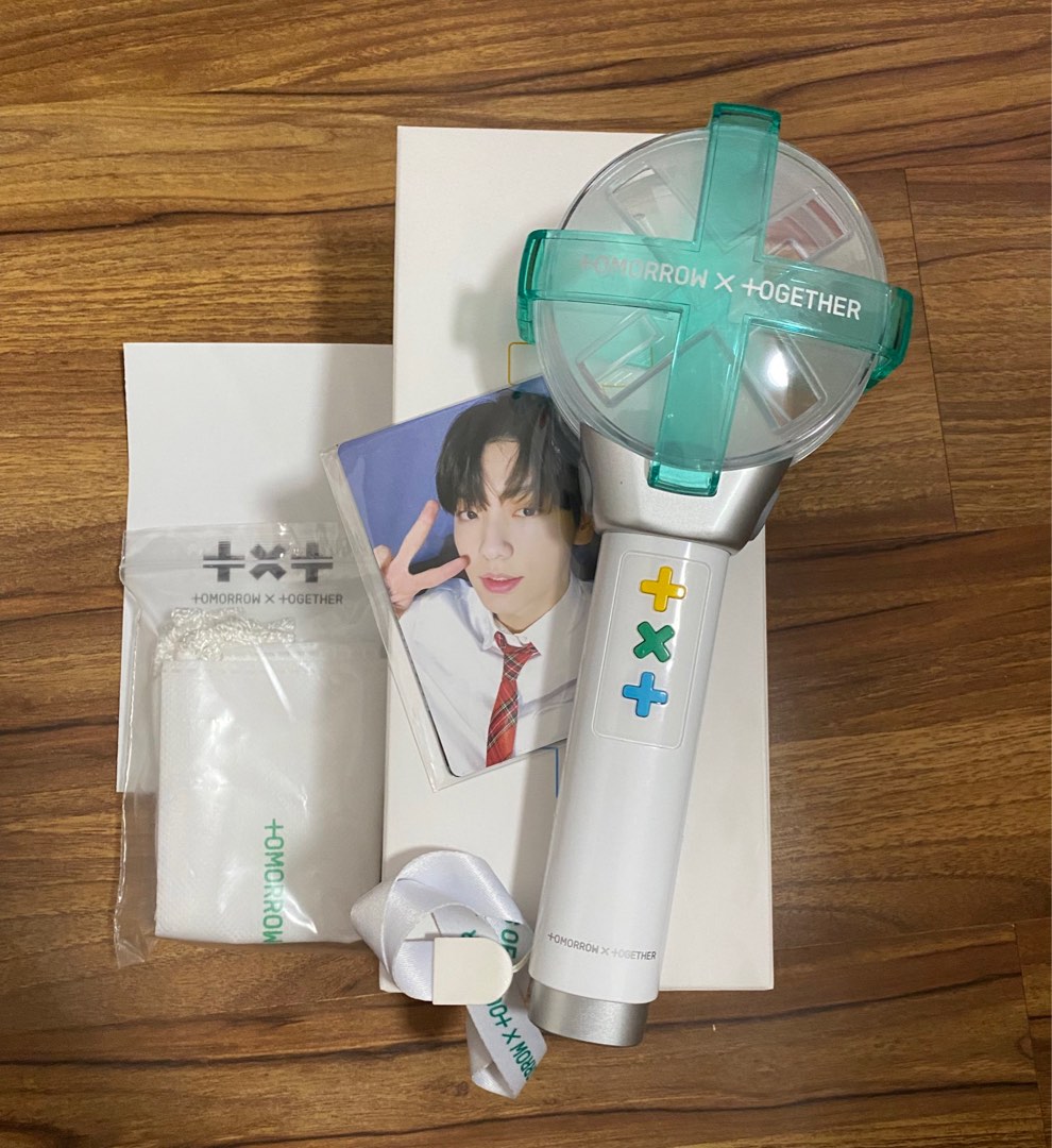 TXT Moabong Lightstick (Complete Inclusions), Hobbies & Toys ...