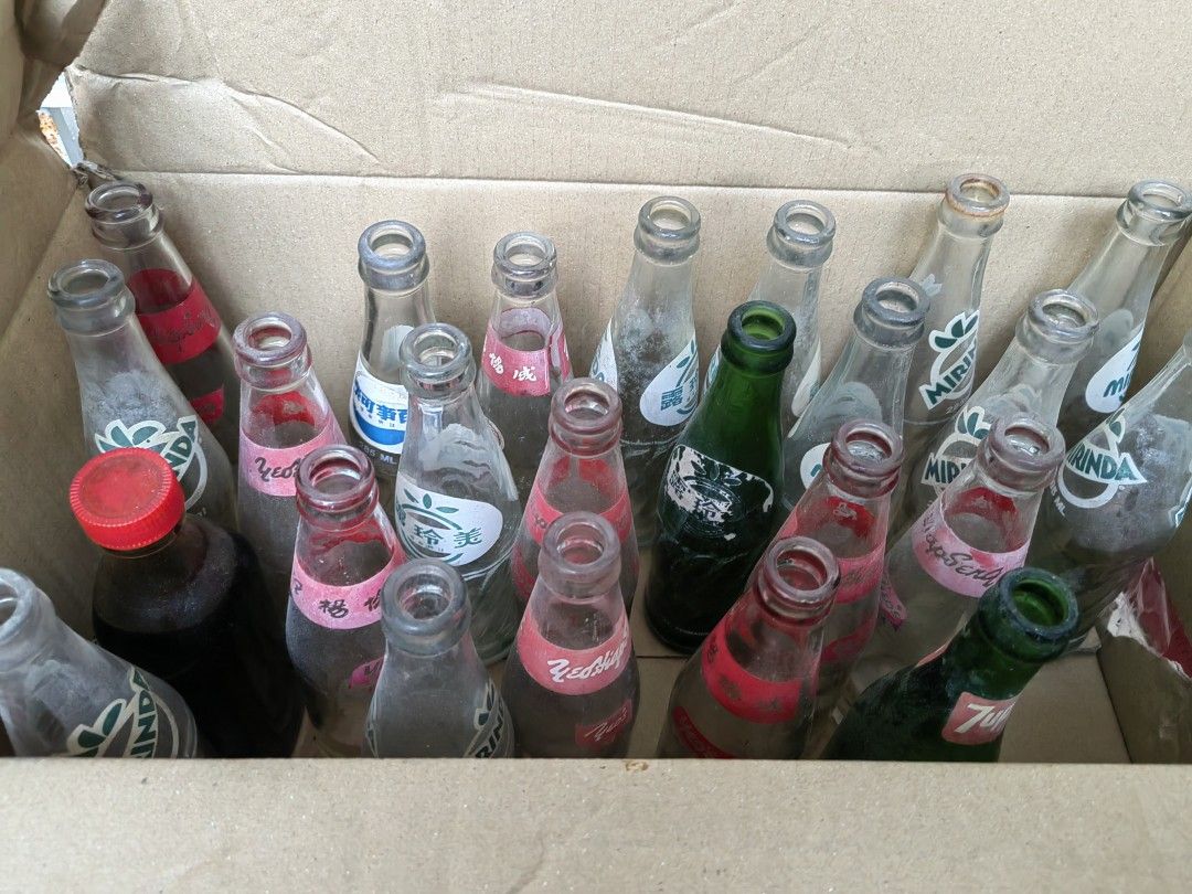 Botol antik old antique bottle mirinda coke pepsi f&n yeo's, Hobbies ...