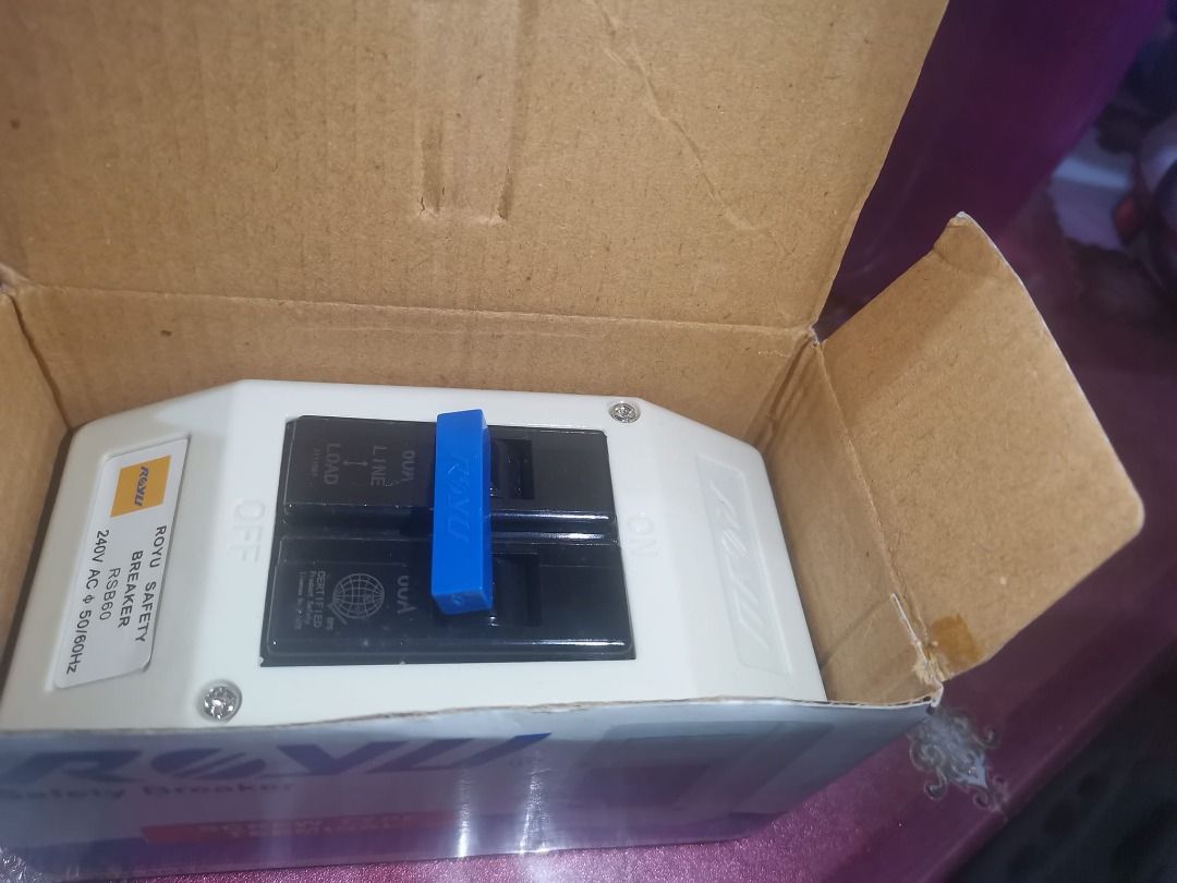 Brand new safety breaker RSB60 2 Pole 220V~60A, Commercial & Industrial ...