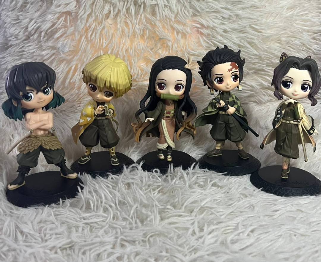Demon Slayer - Banpresto Qposket Sepia Version, Hobbies & Toys, Books ...