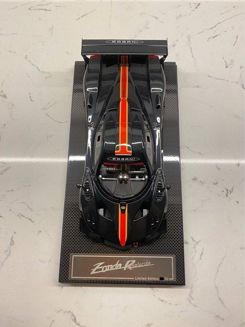 Dino Model 1:18 Pagani Zonda Revolucion/Zonda R Evo Carbon Black ...