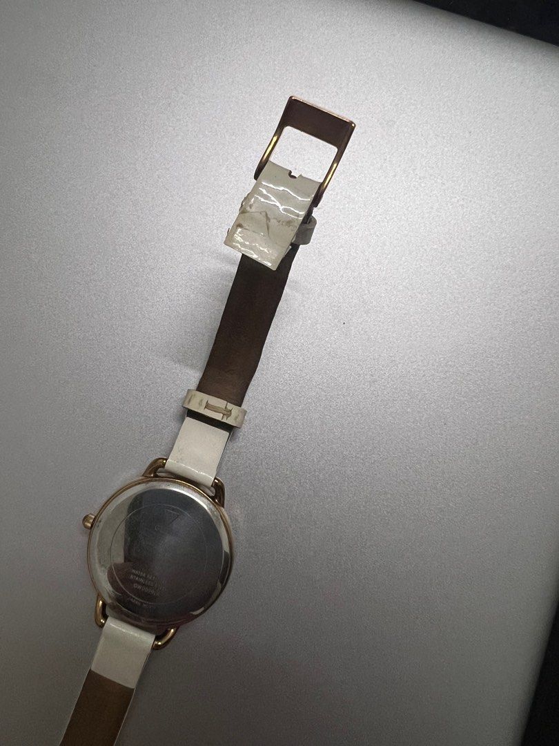 Guess Watch (STRIPE DEFECT) , Women's Fashion, Watches & Accessories ...