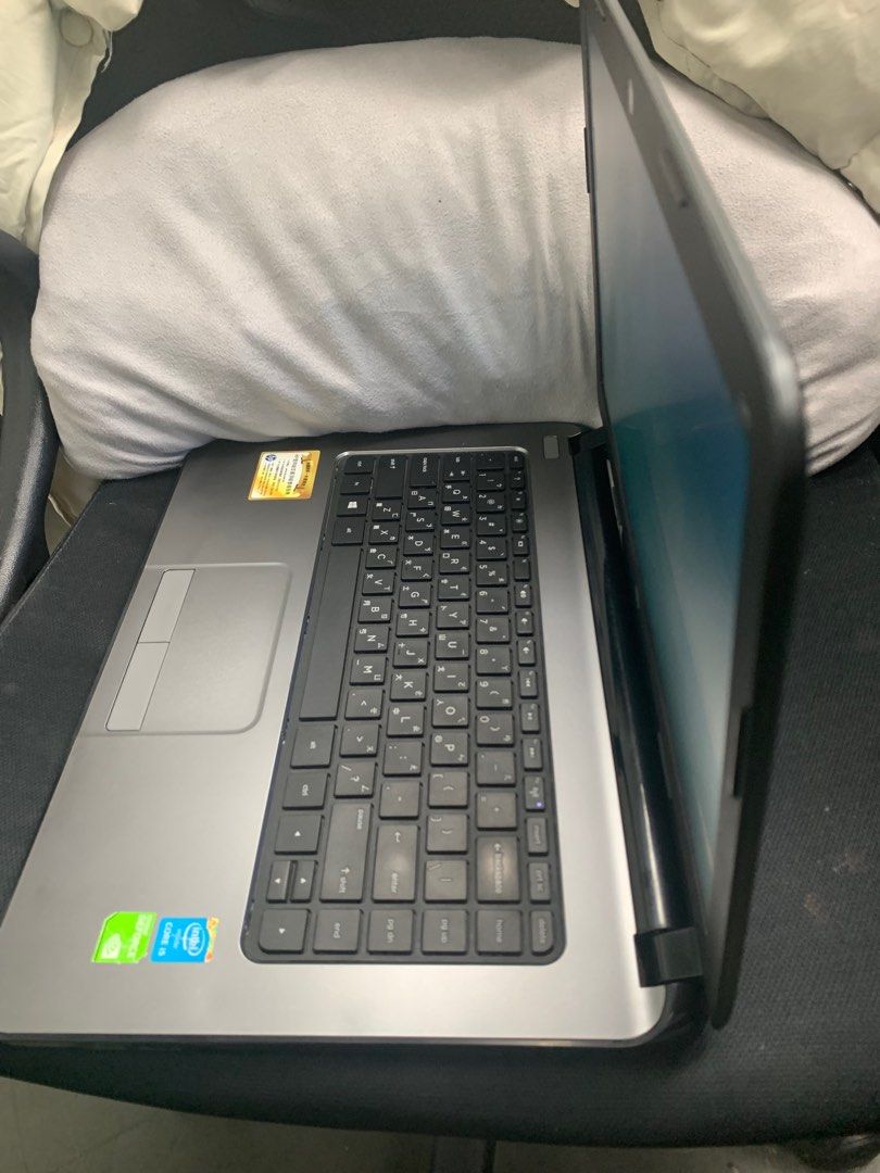 HP 240 G3 14吋 4G 240G 黑色, 電腦及科技產品, 桌上電腦或筆記型電腦在旋轉拍賣