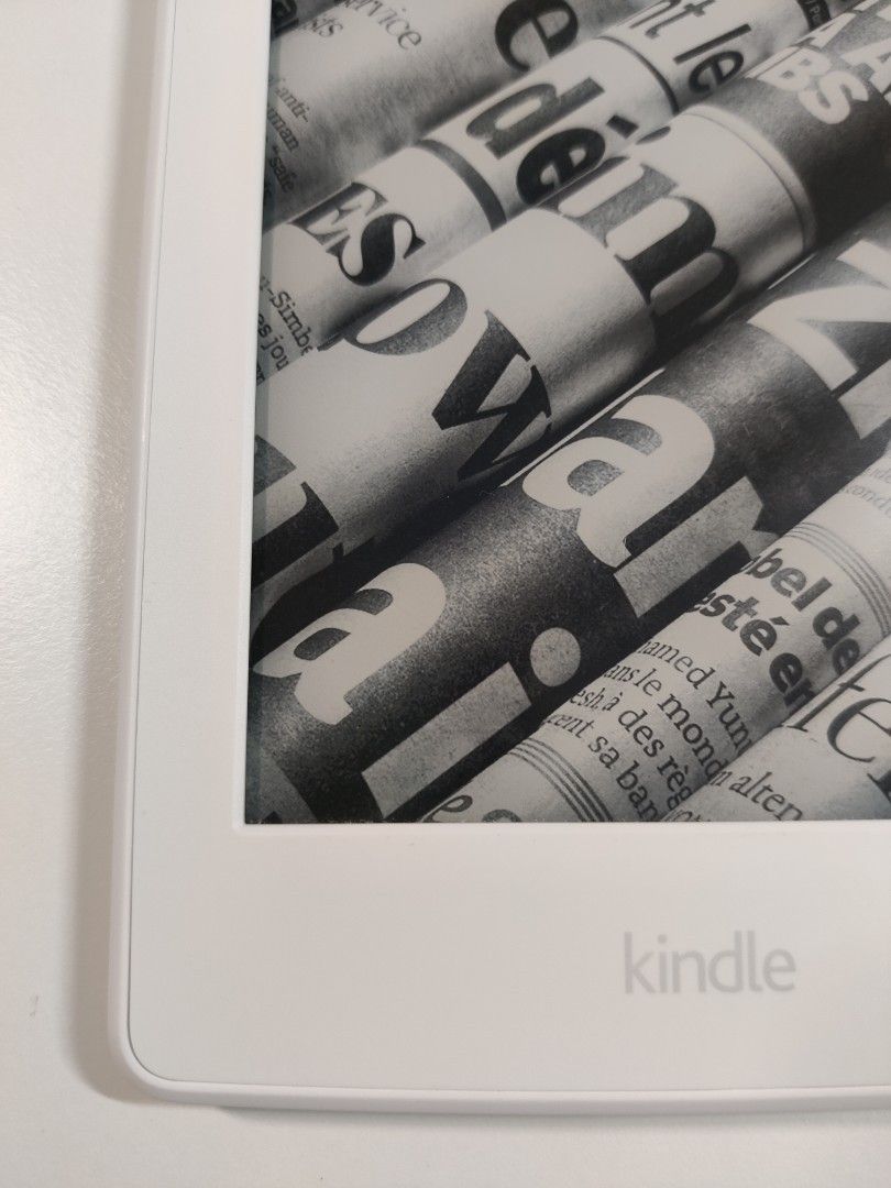 Kindle PAPERWHITE 7th Generation - RARE COLOUR!, Mobile Phones ...