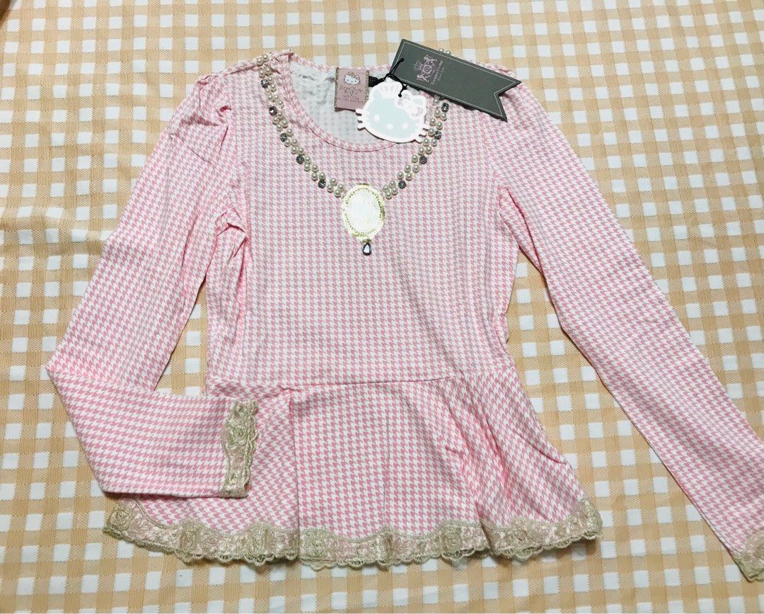 Knightsbridge queen kitty, 她的時尚, 上衣, 其他上衣在旋轉拍賣