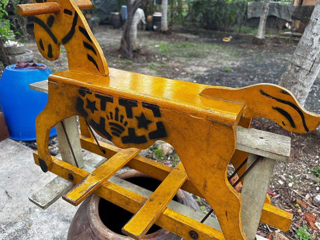 Kuda kayu lame vintage, Hobbies & Toys, Collectibles & Memorabilia ...