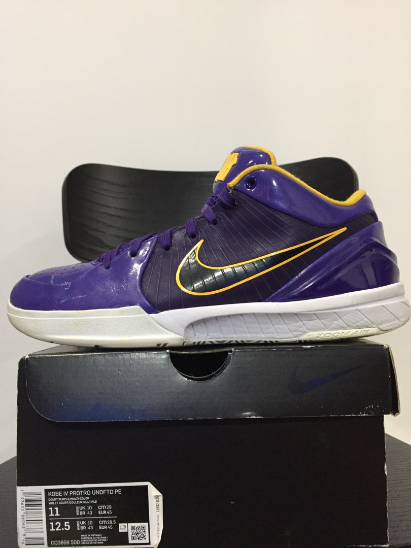 Nike Kobe 4 x Undefeated Court Purple, 他的時尚, 鞋類, 運動鞋、球鞋在旋轉拍賣