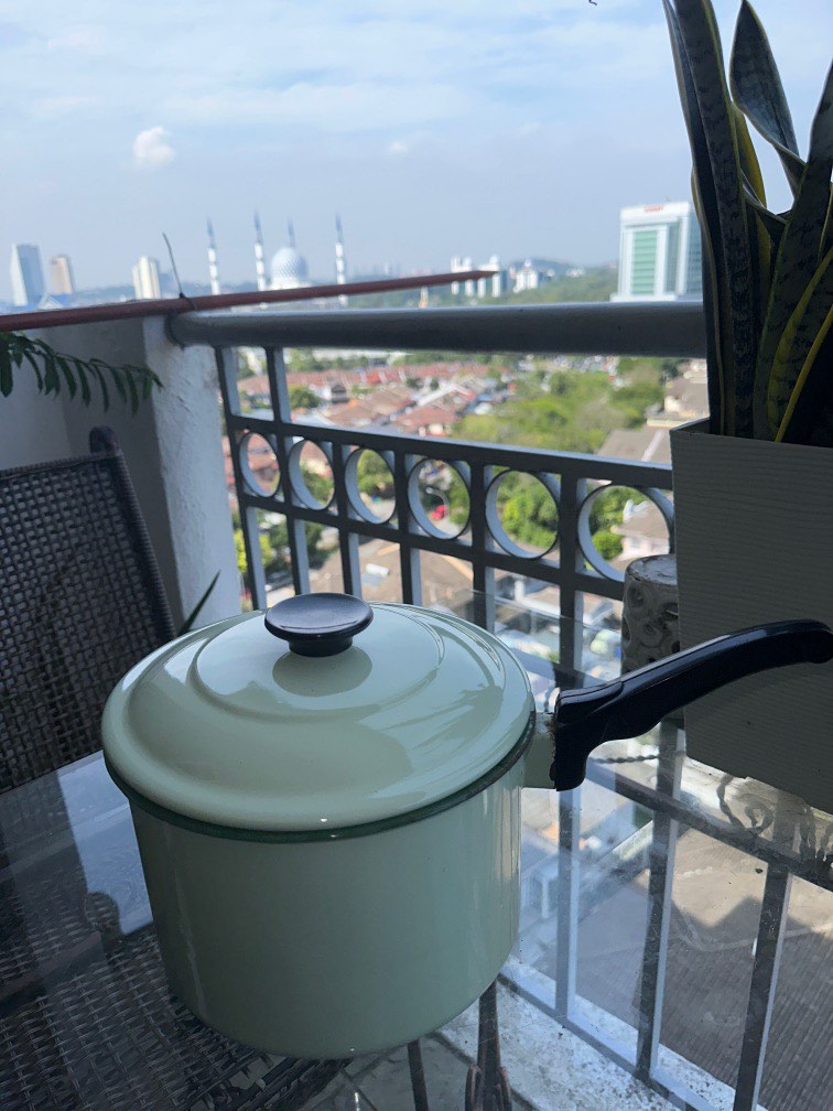 Periuk Ayan Antik, TV & Home Appliances, Kitchen Appliances, Cookers on Carousell