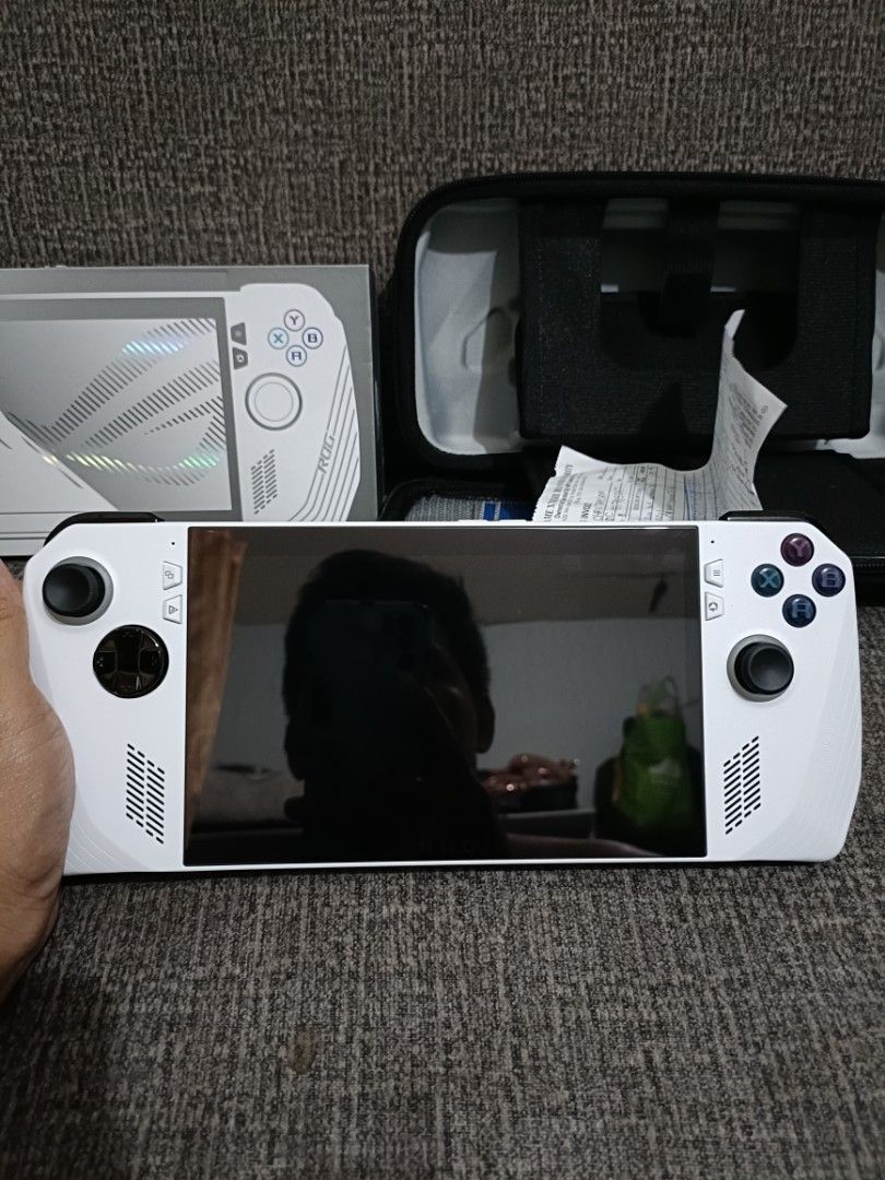 Rog ally z1 extreme 512gb complete with reciept, Video Gaming, Video ...