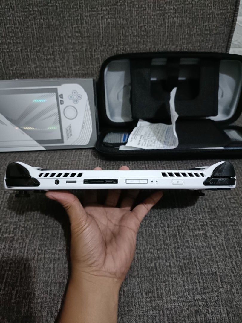 Rog ally z1 extreme 512gb complete with reciept, Video Gaming, Video ...