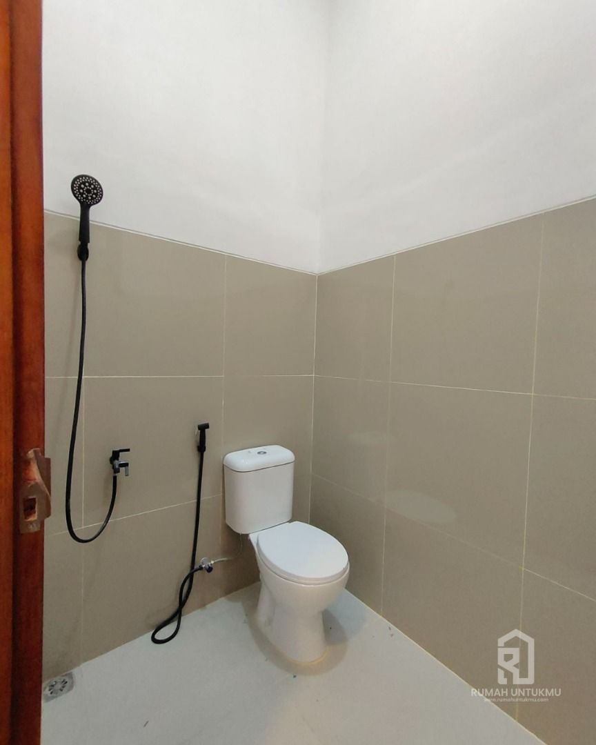 Rumah Siap Huni Minimalis, Harga Terjangkau, Properti, Dijual di Carousell