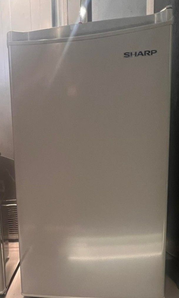 SHARP PERSONAL REFRIGERATOR, TV & Home Appliances, Kitchen Appliances ...