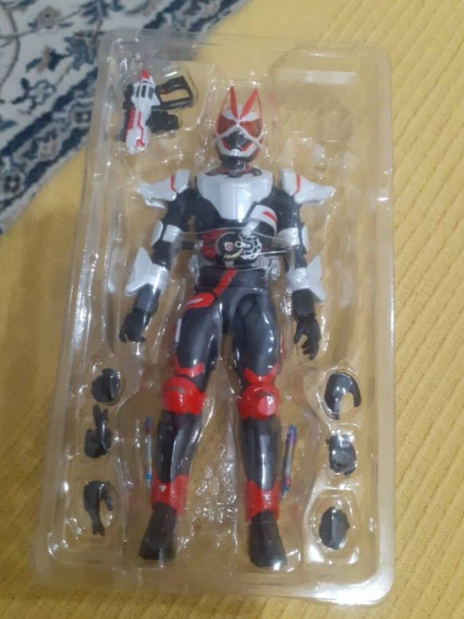 SHF KAMEN RIDER GEATS FIGURE (BANDAI), Hobbies & Toys, Toys & Games on ...