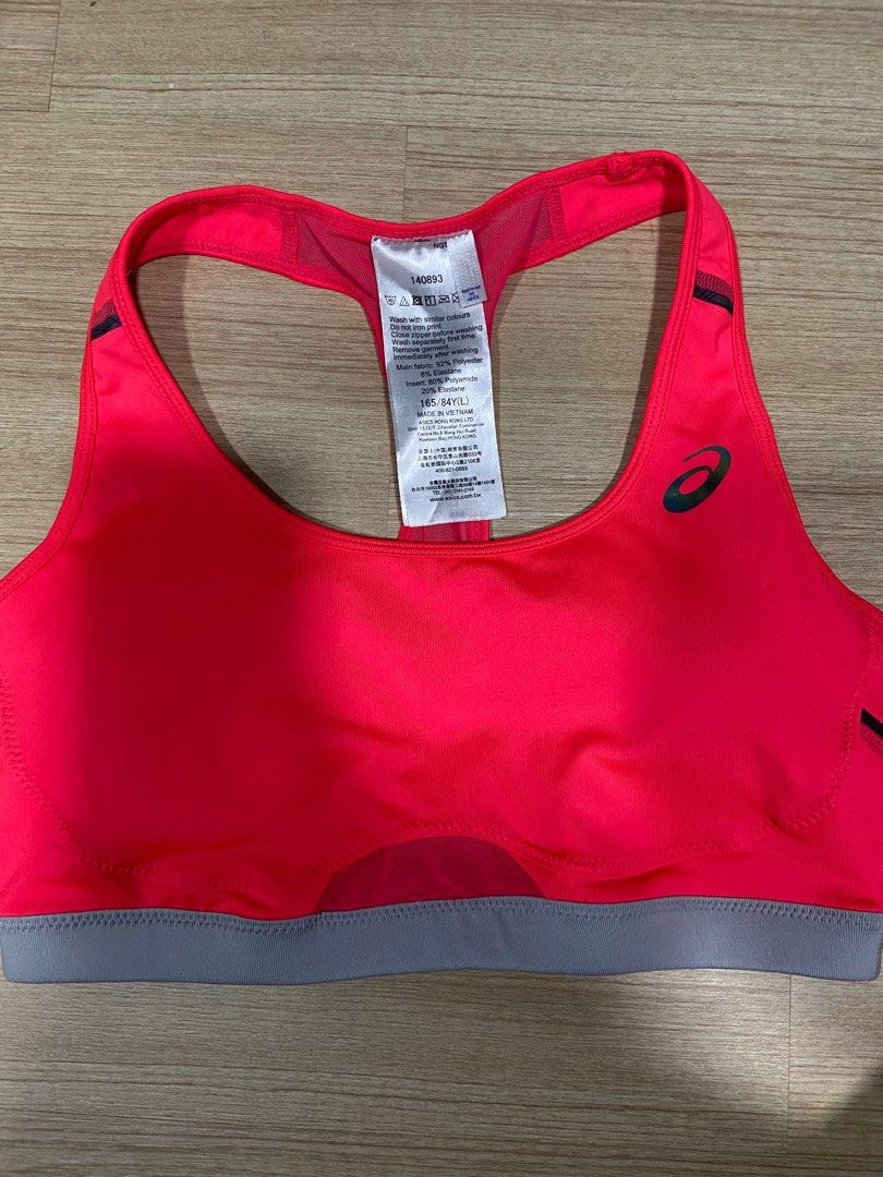 Sportbra, Women's Fashion, Activewear on Carousell