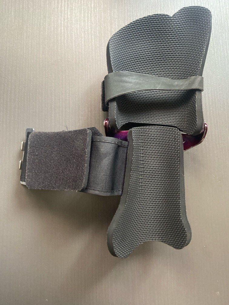 Storm gizmo 保齡球護腕, 運動產品, 運動與體育, 運動與體育 - 桌球與保齡球 - Carousell