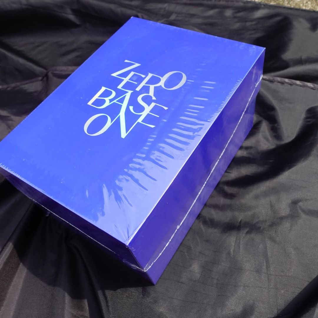 ZEROBASEONE ZB1 OFFICIAL LIGHT STICK (READY STOCK: SEALED), Hobbies ...