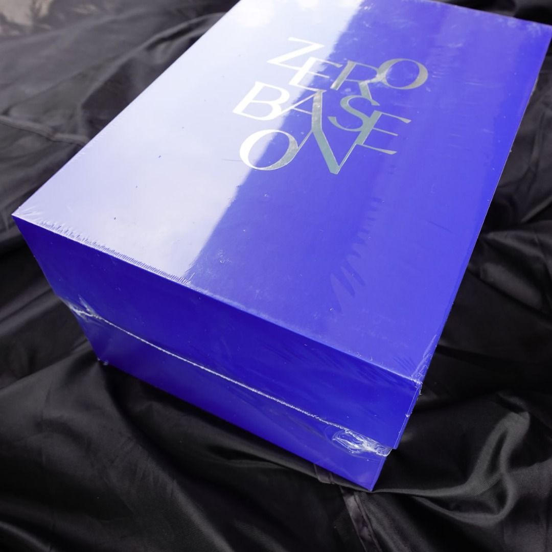 ZEROBASEONE ZB1 OFFICIAL LIGHT STICK (READY STOCK: SEALED), Hobbies ...