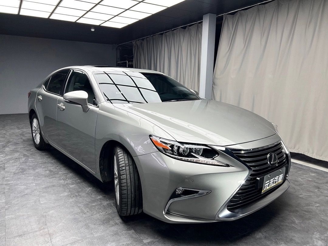 2018 Lexus ES200 2.0 豪華版 極光鈦, 汽車, 汽車出售在旋轉拍賣