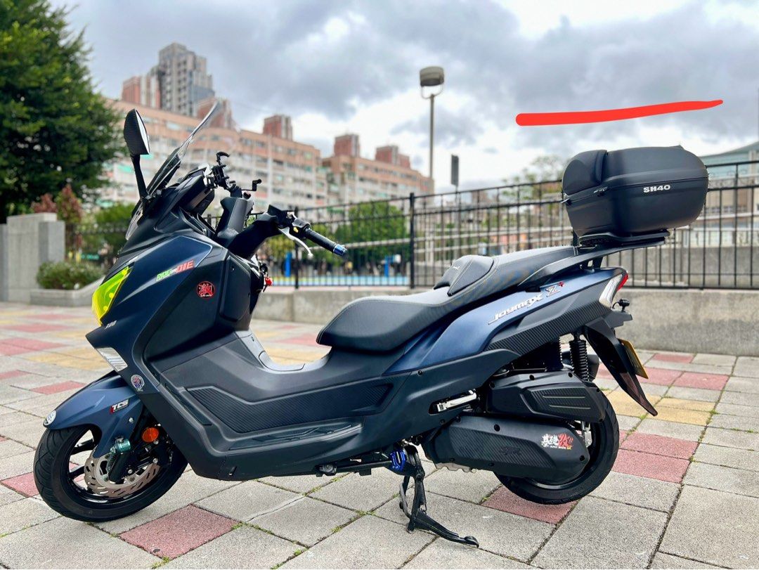 2022年 SYM Joymax Z+ ABS TCS 只跑五千公里 一手車, 機車, 重機在旋轉拍賣