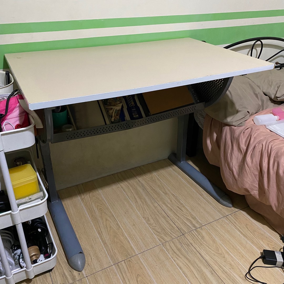 Architecture Arki National Bookstore 100x60cm Drafting Table, Furniture ...