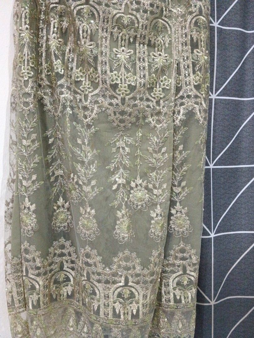 Baju kurung lace indonesia 2024, Women's Fashion, Muslimah Fashion ...